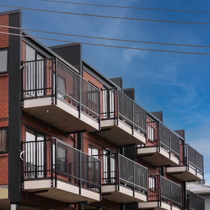 The Mercury - Aluminium Raking Balustrade | Edgesmith